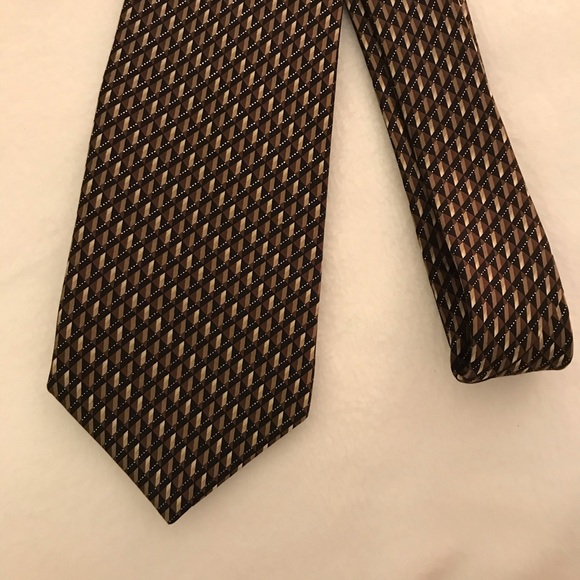 Arrow | Accessories | 525 Arrow Brown Tan Black Geometric Tie | Poshmark